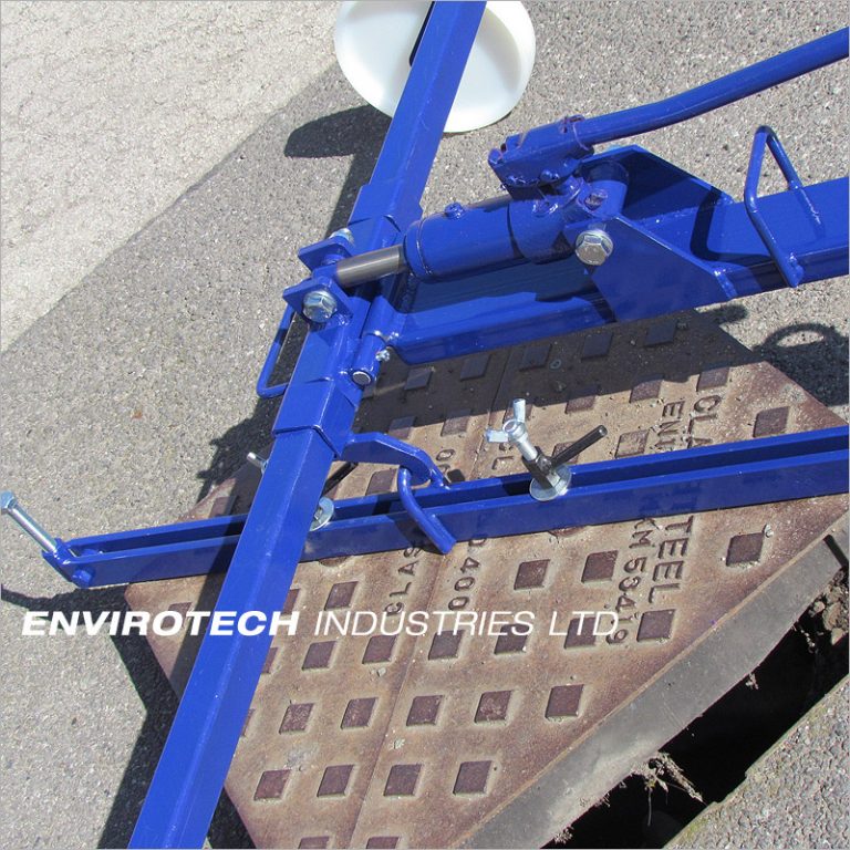 HYDRAULIC MANHOLE LIFTER