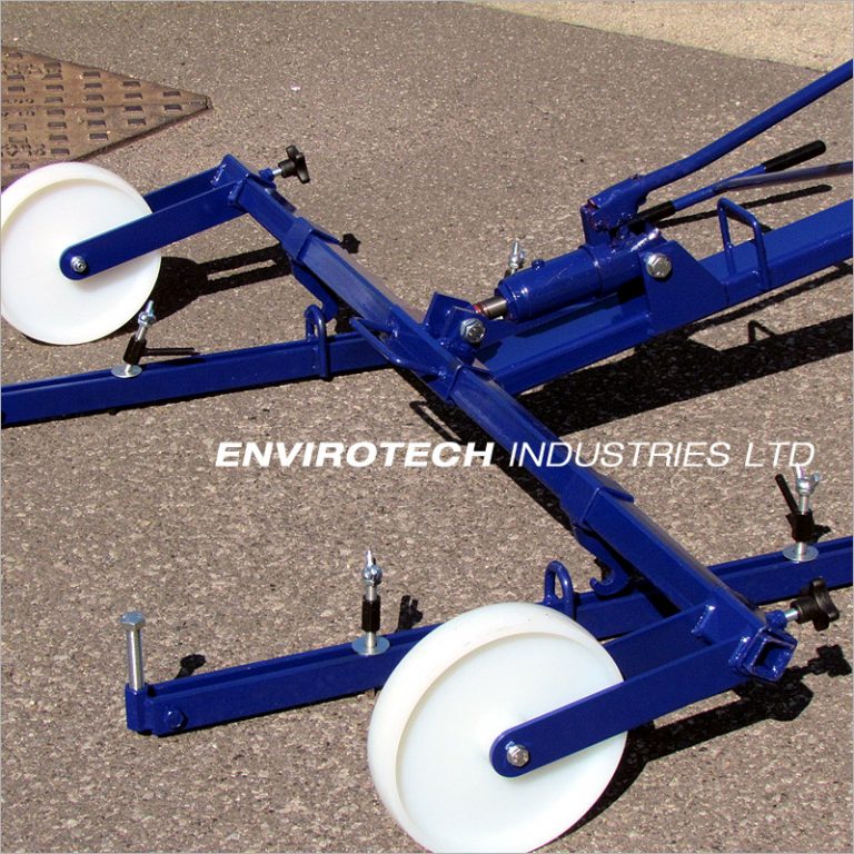 HYDRAULIC MANHOLE LIFTER